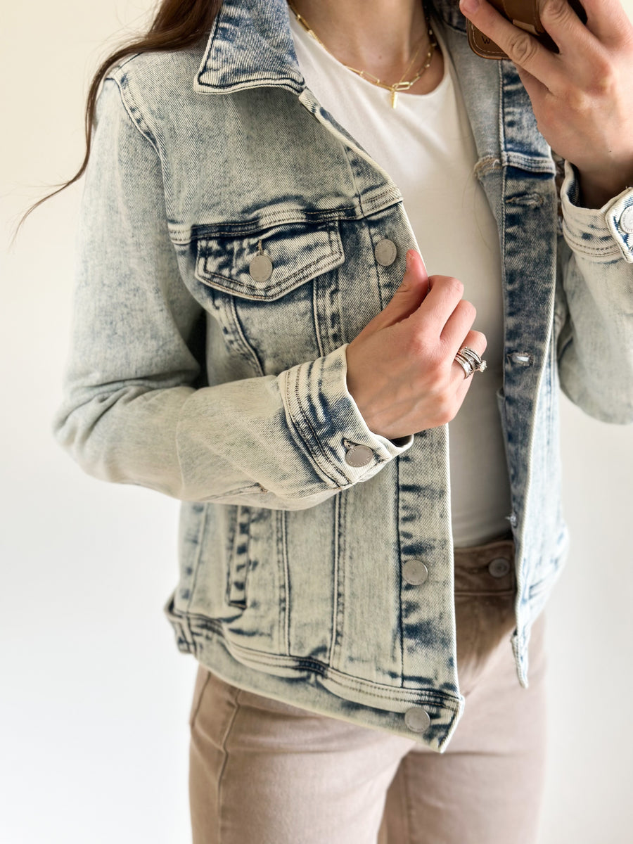 Softest Jean Jacket of the Summer [PRE-ORDER 1-2 weeks] – Way Boutique LLC